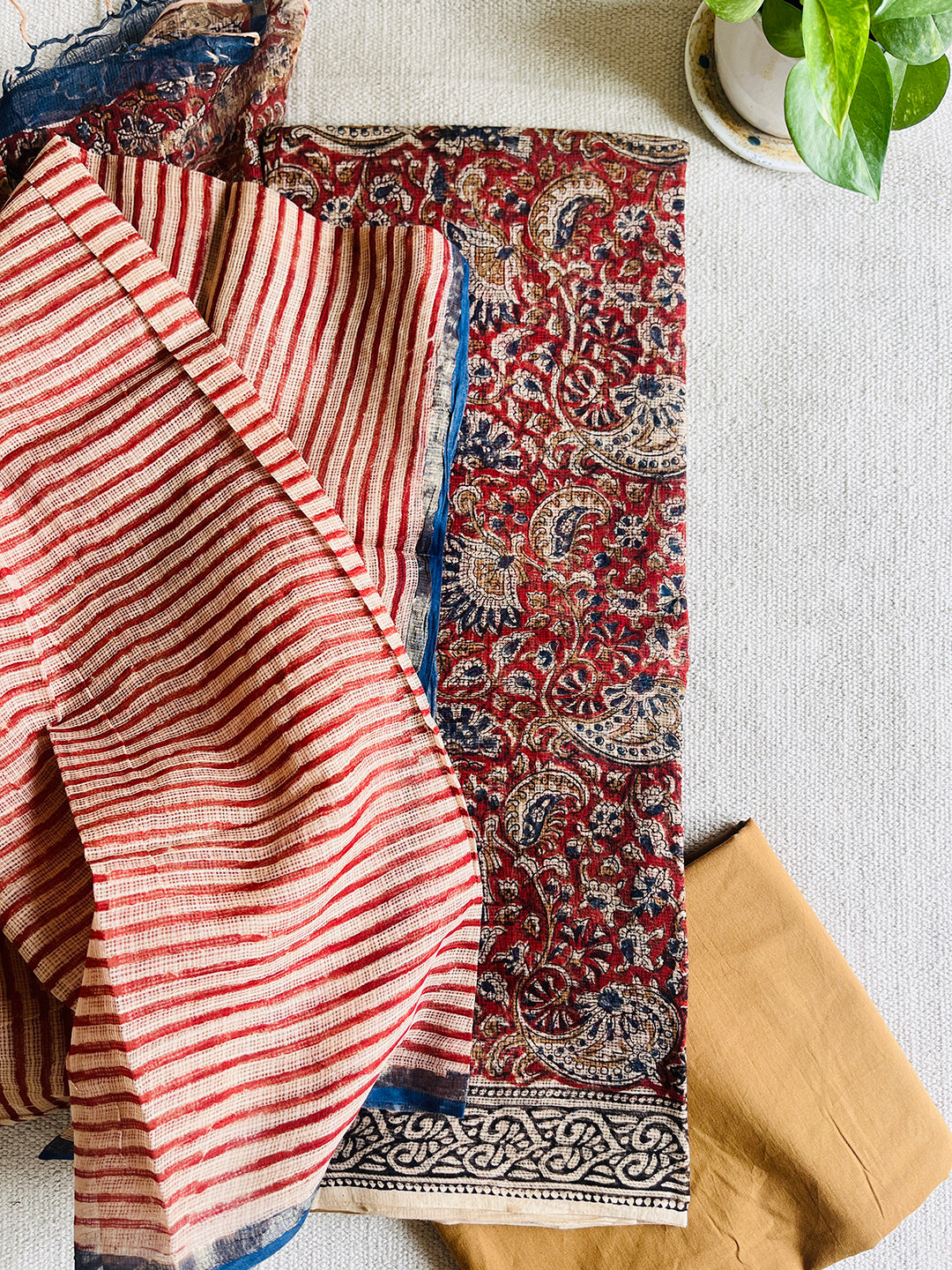 UNSTITCHED SUITS & SUIT MATERIAL – The Pink Tint Store